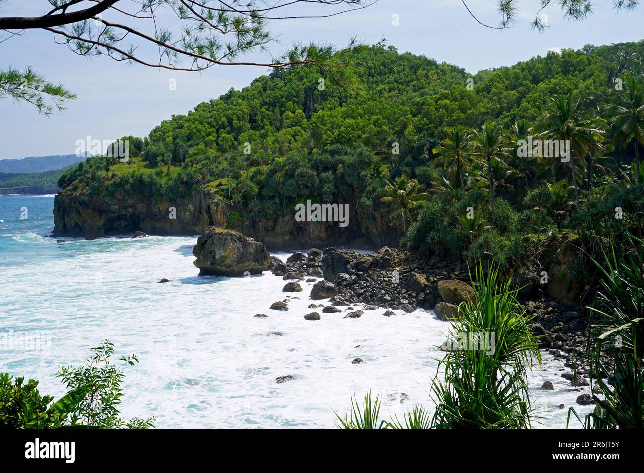 Watu bale beach hi-res stock photography and images - Alamy
