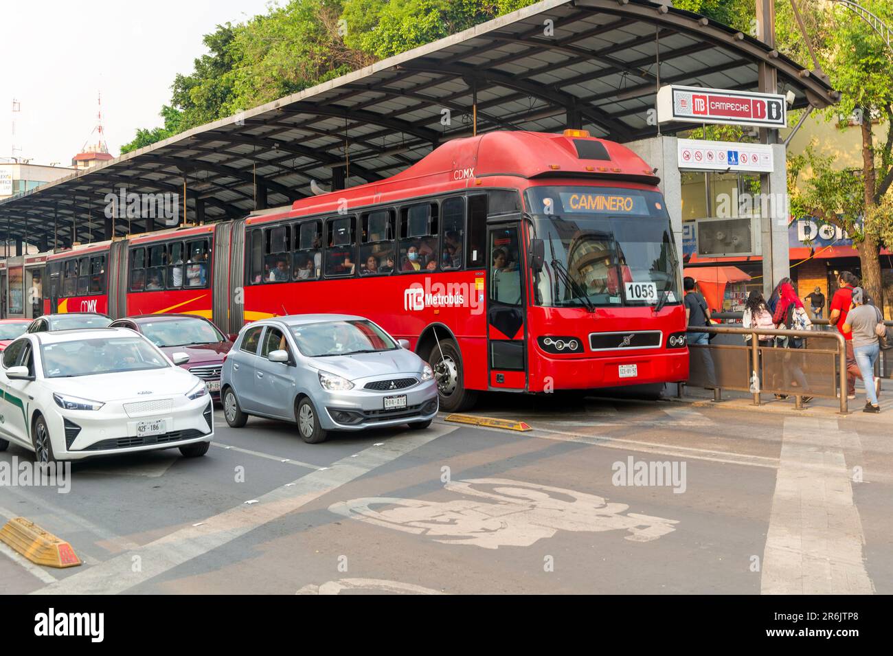 Articulated metrobus bus vehicle at Campeche station, Avenue ...