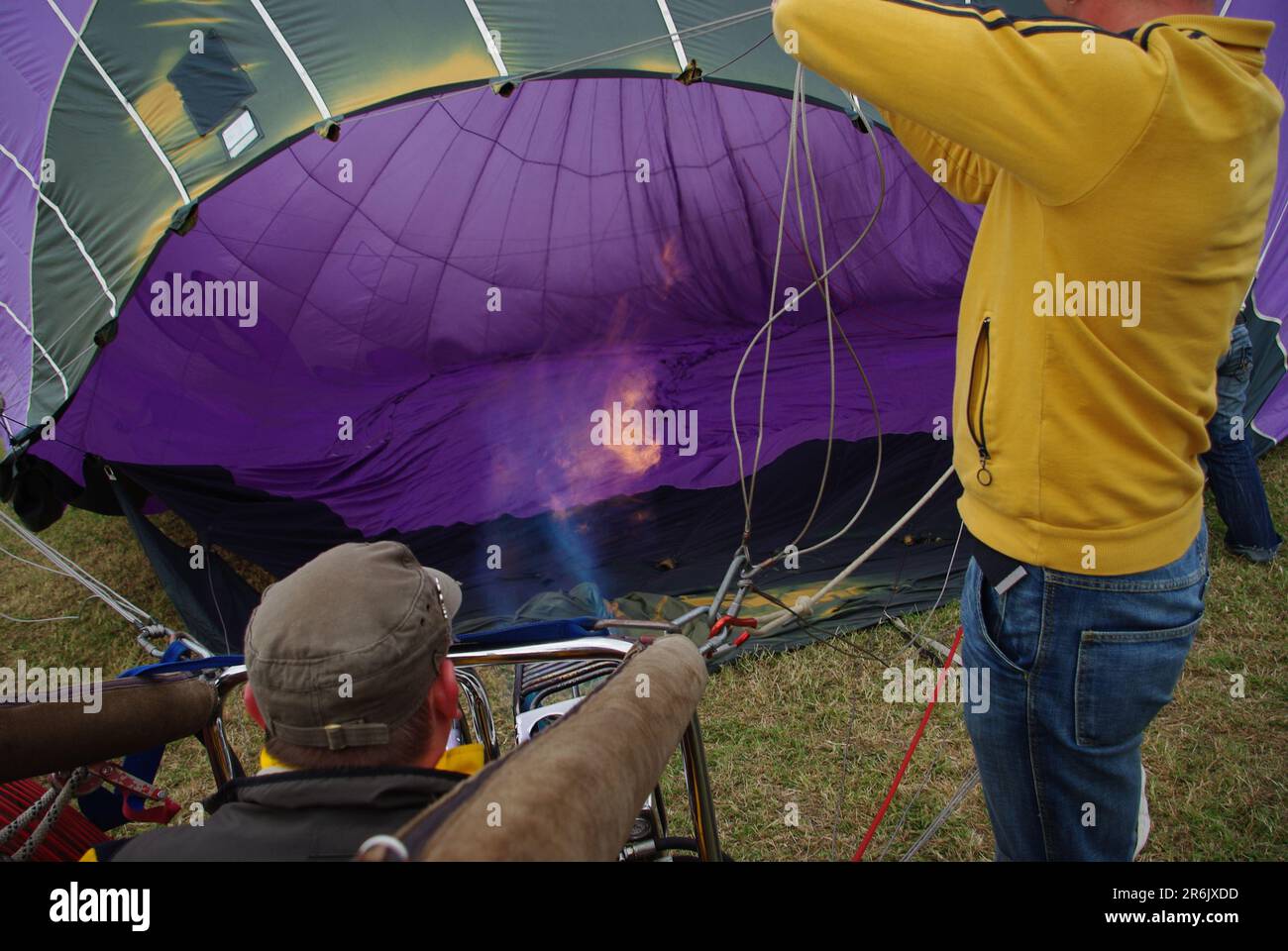 Preparations for inflating the hot air balloon Stock Photo - Alamy