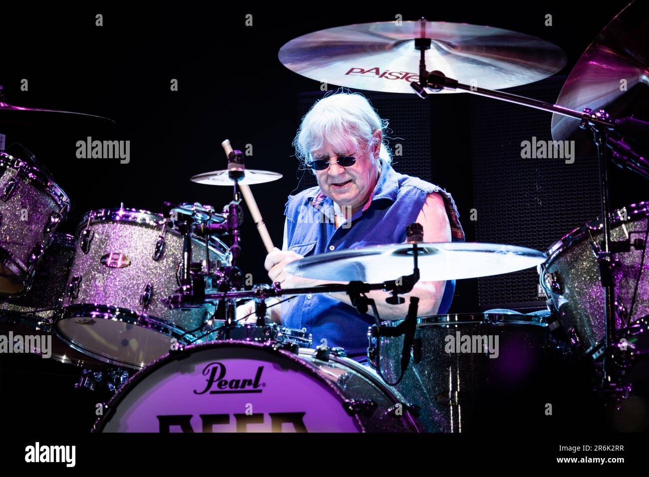 Drummer ian paice of deep purple hi-res stock photography and images ...