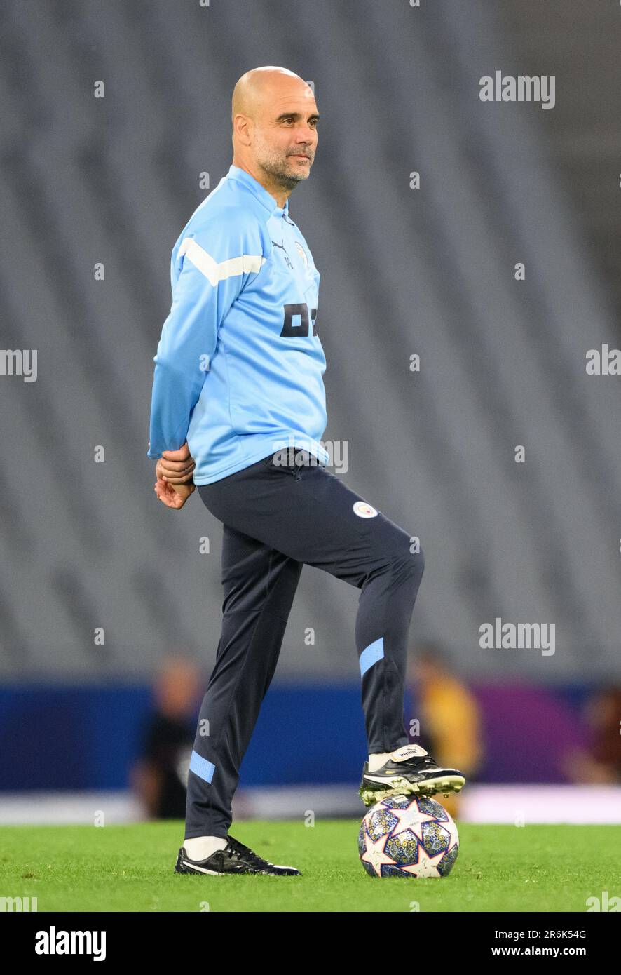 Ataturk olimpiyat stadium hi-res stock photography and images - Alamy