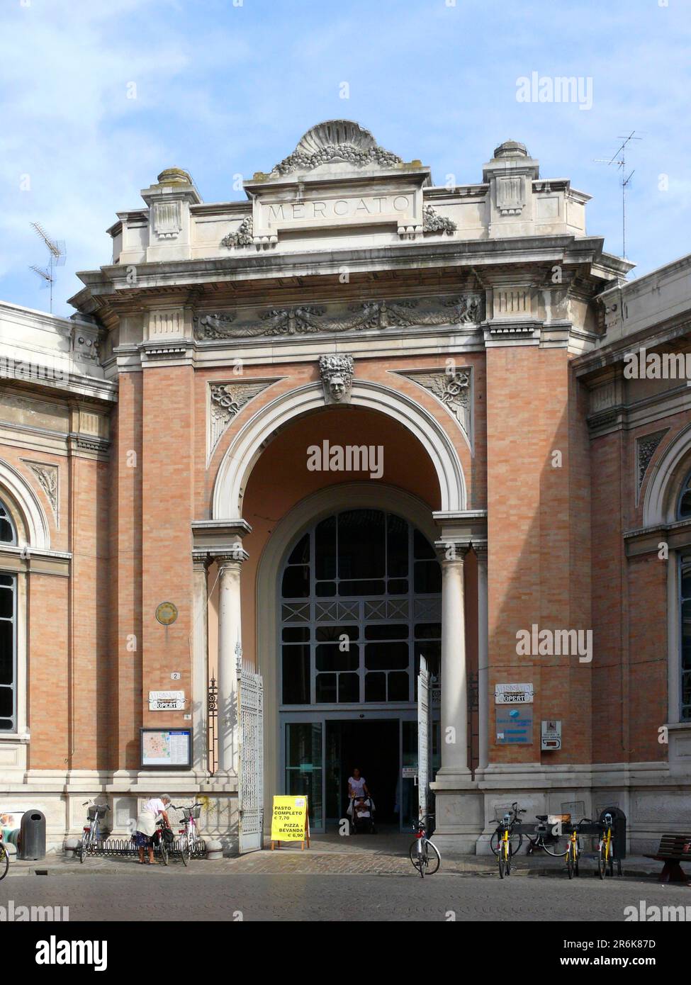 Downtown ravenna hi-res stock photography and images - Alamy