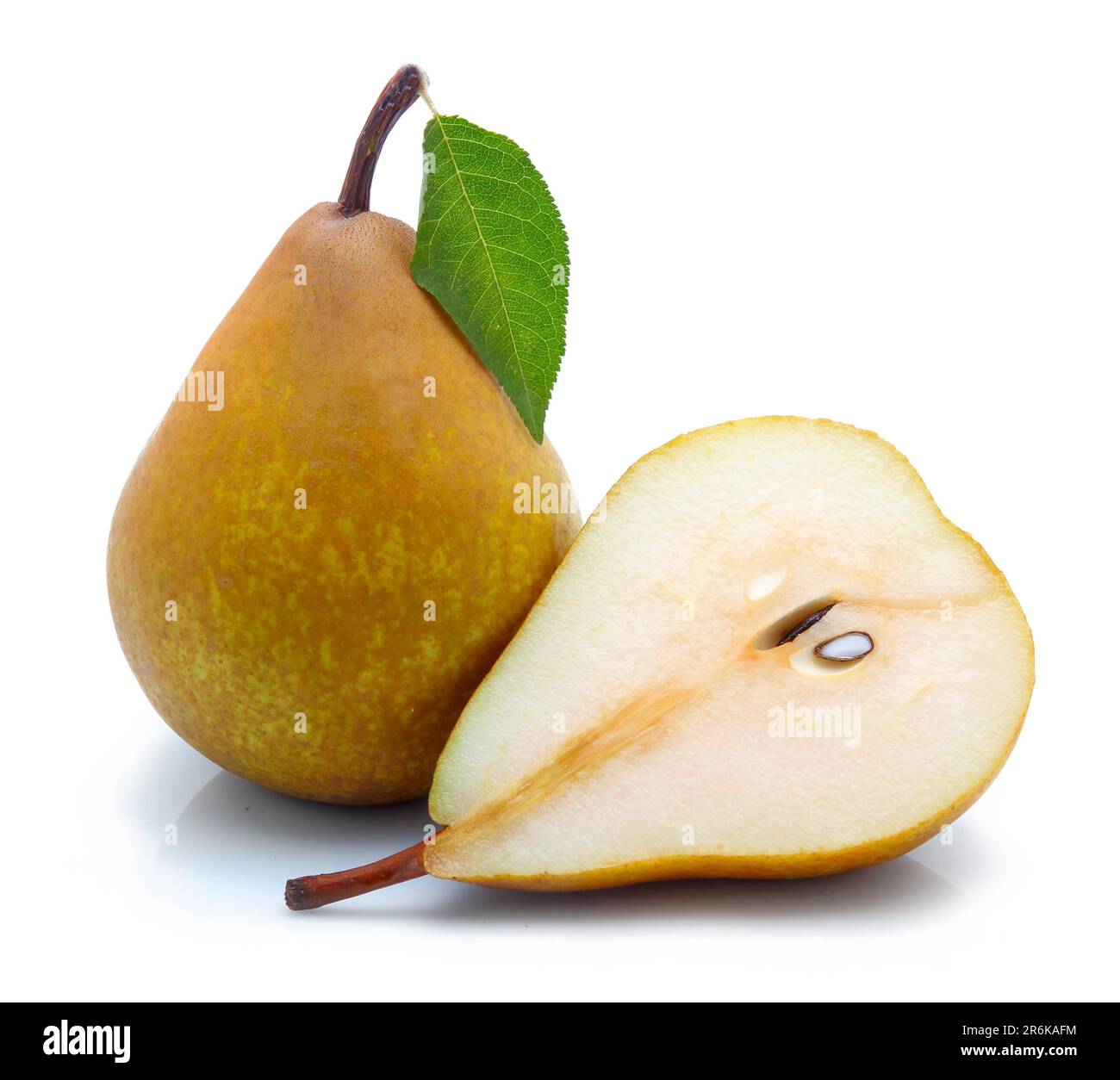 Yellow sliced pears with green leaf isolated on white background Stock ...