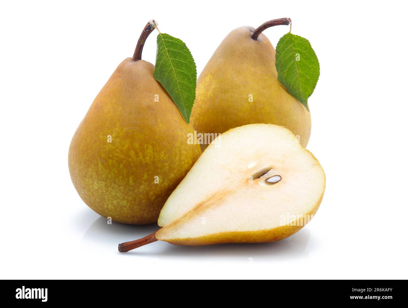 Yellow sliced pears with green leaf isolated on white background Stock ...