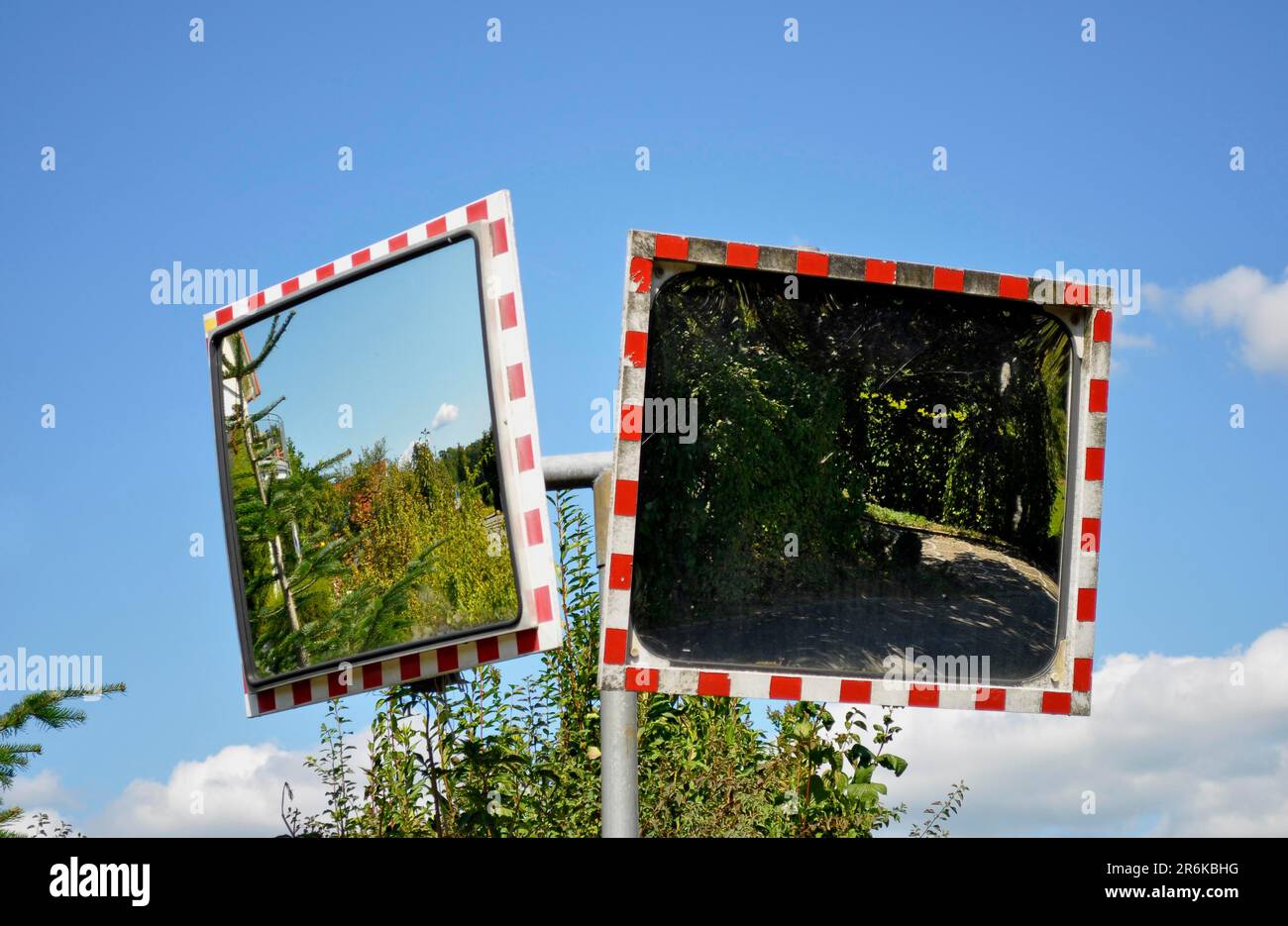 Traffic sign gateway hi-res stock photography and images - Alamy