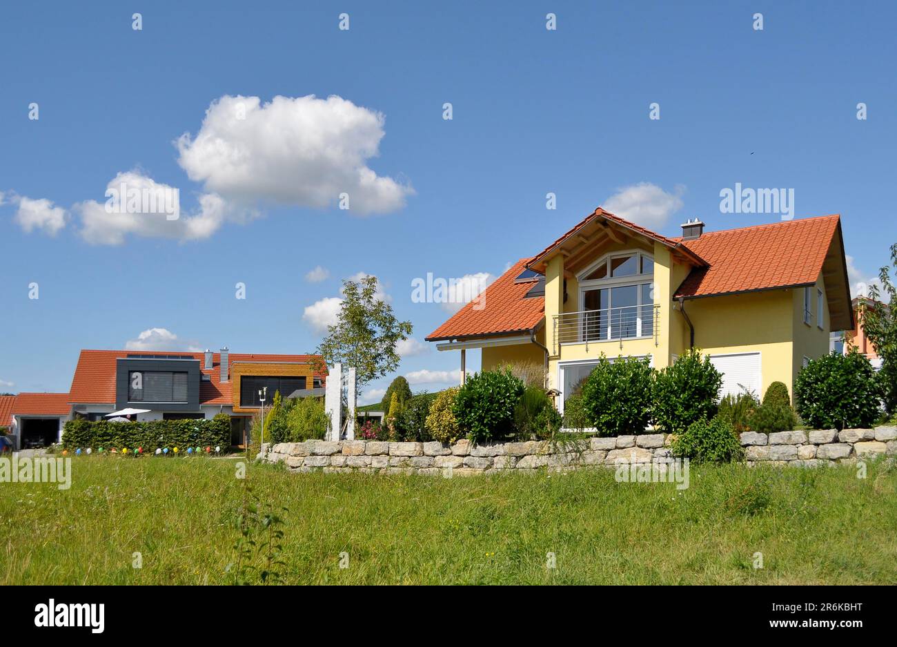 Building new detached house hi-res stock photography and images - Alamy