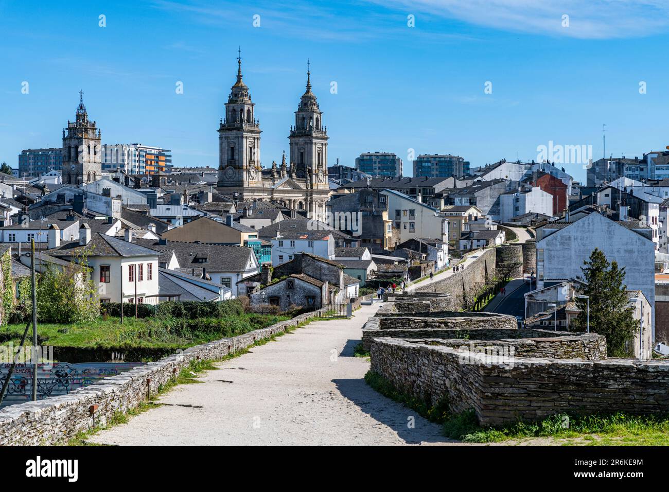 Wall to wall view hi-res stock photography and images - Alamy