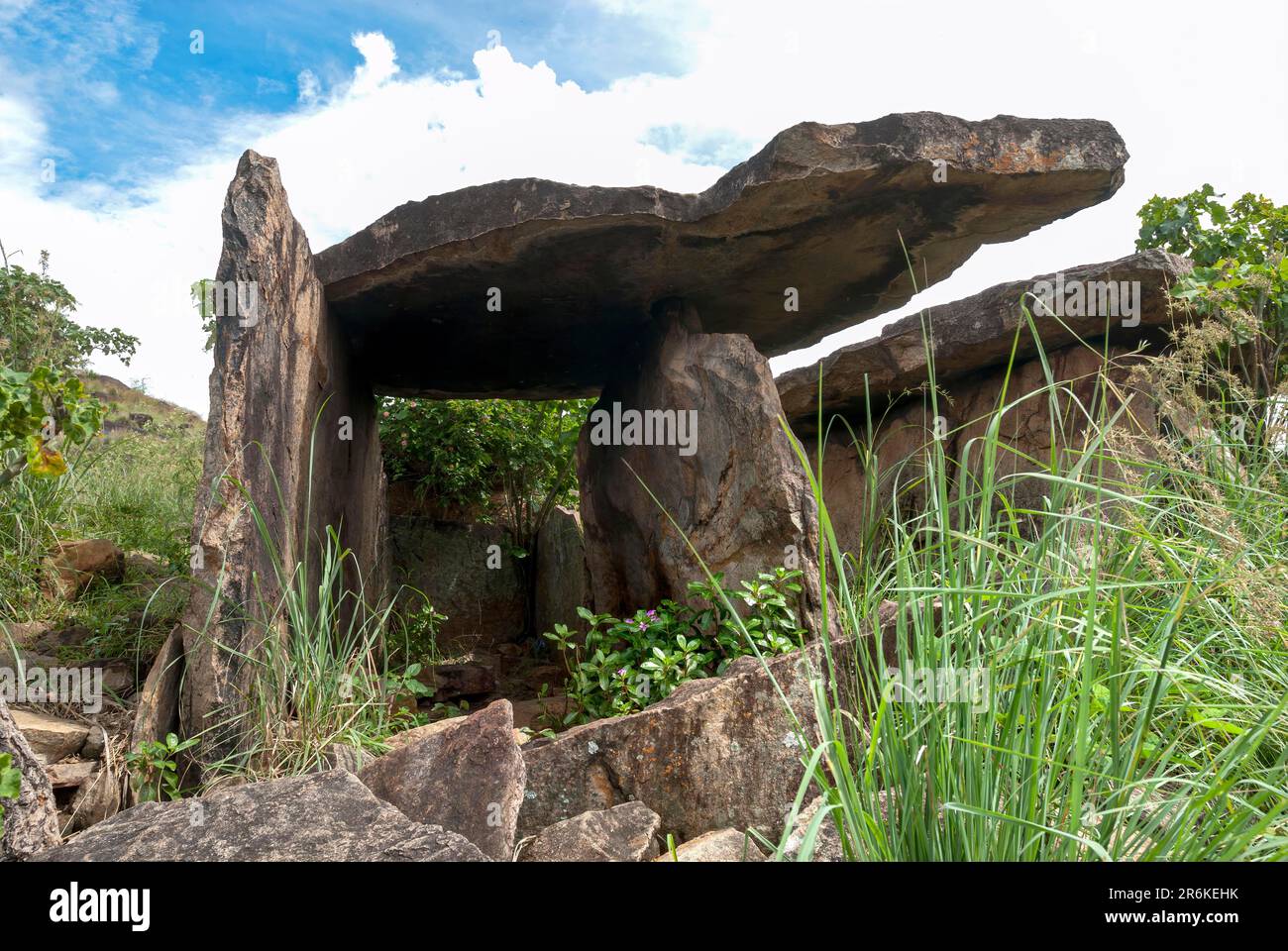 Megalithic Dolmens Muniyaras burial chambers at Kovilkadavu near ...