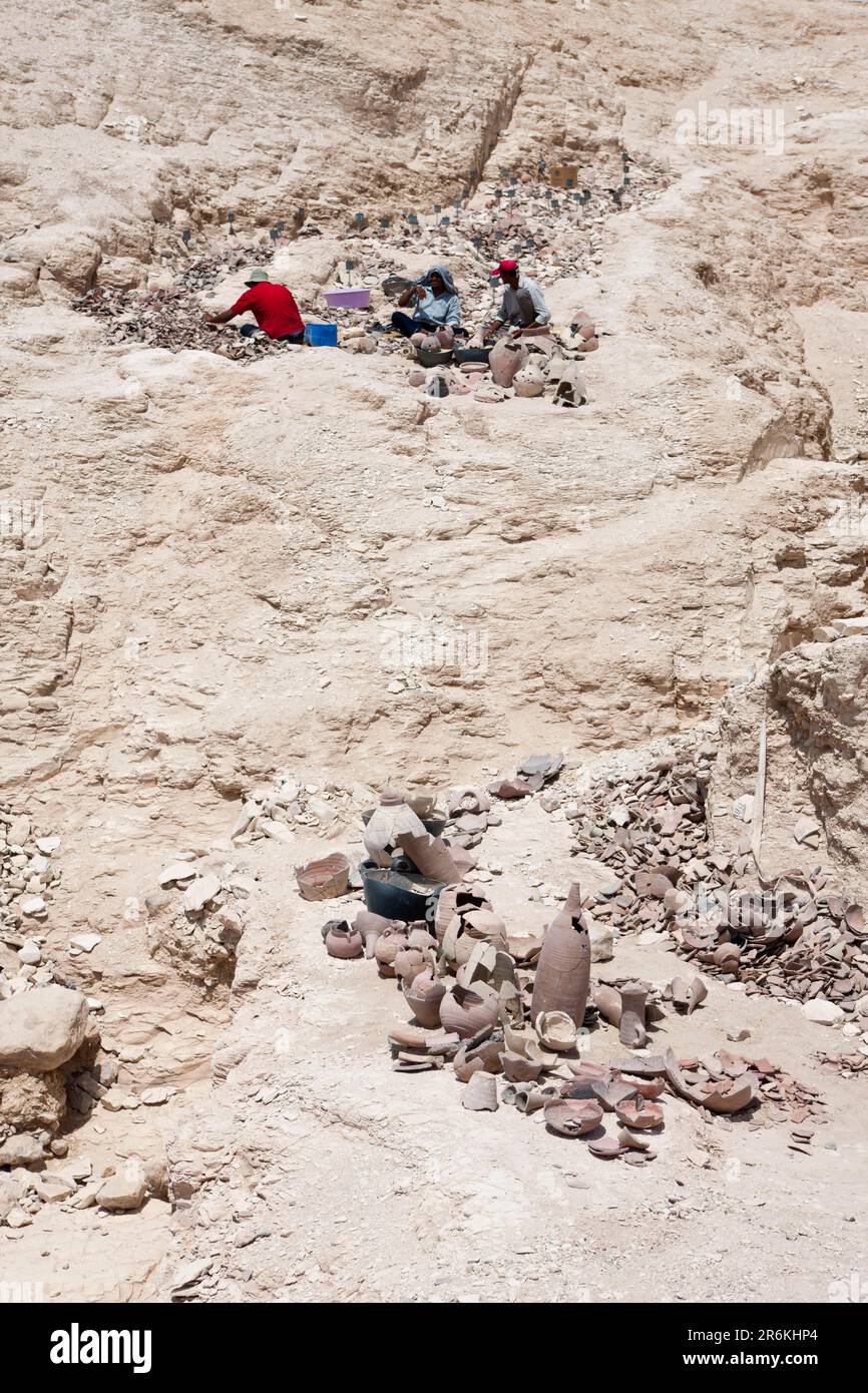 Excavations in the Valley of the Kings, Valley of the Kings, excavation ...