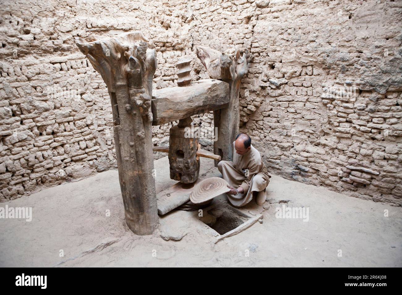 Old olive press, Dakhla oasis, Libyan desert, olive press, Egypt Stock ...