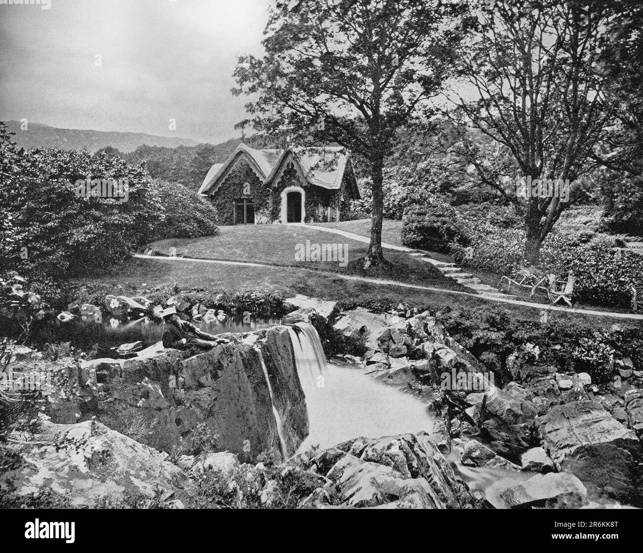 Path to victoria falls Black and White Stock Photos & Images - Alamy