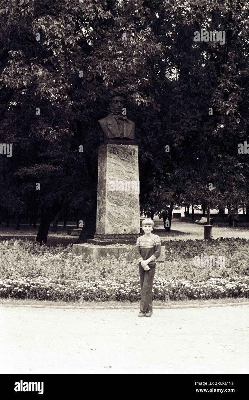 Alexander Pushkin monument Stock Photo - Alamy