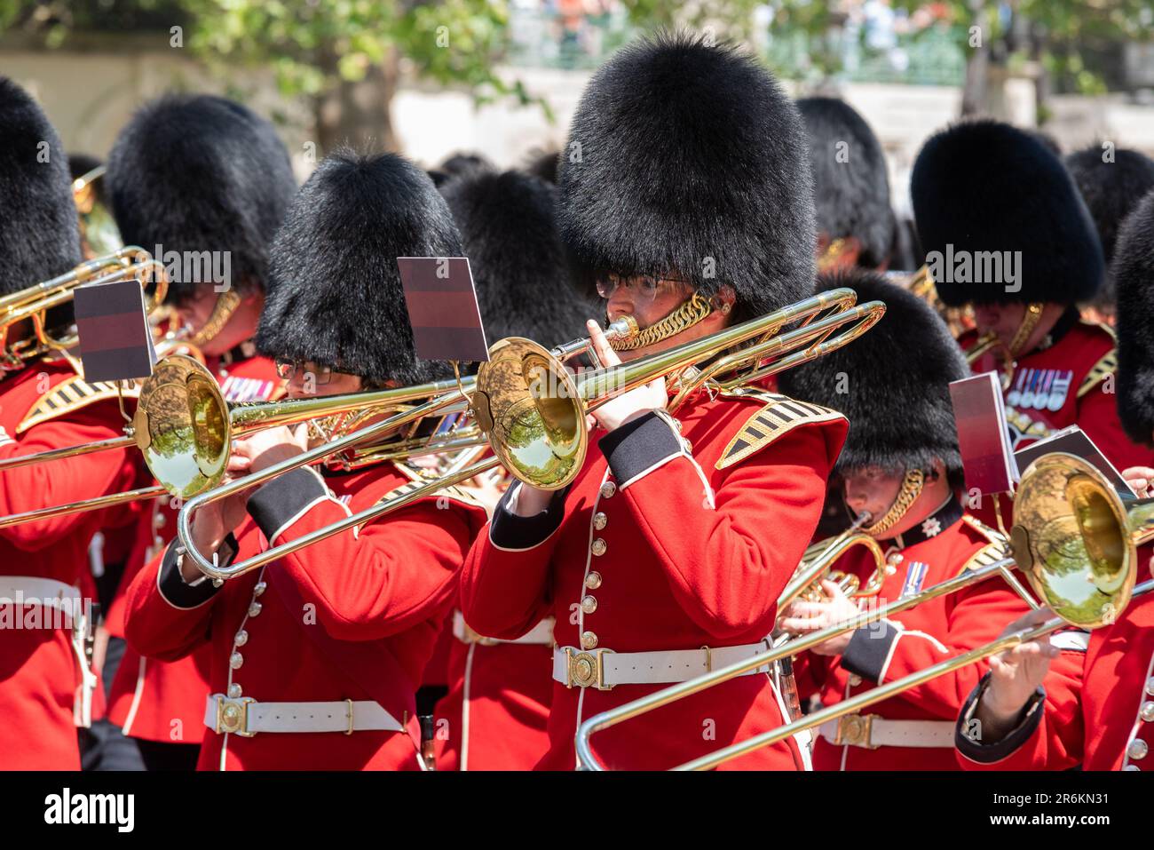 British army band hi-res stock photography and images - Alamy