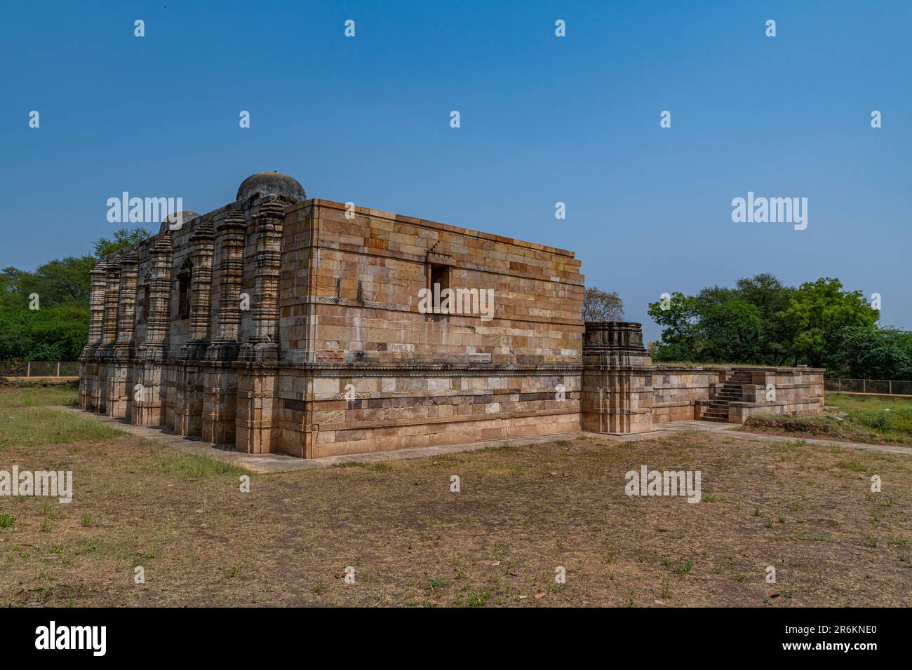 Kamani Mosque, Champaner-Pavagadh Archaeological Park, UNESCO World ...