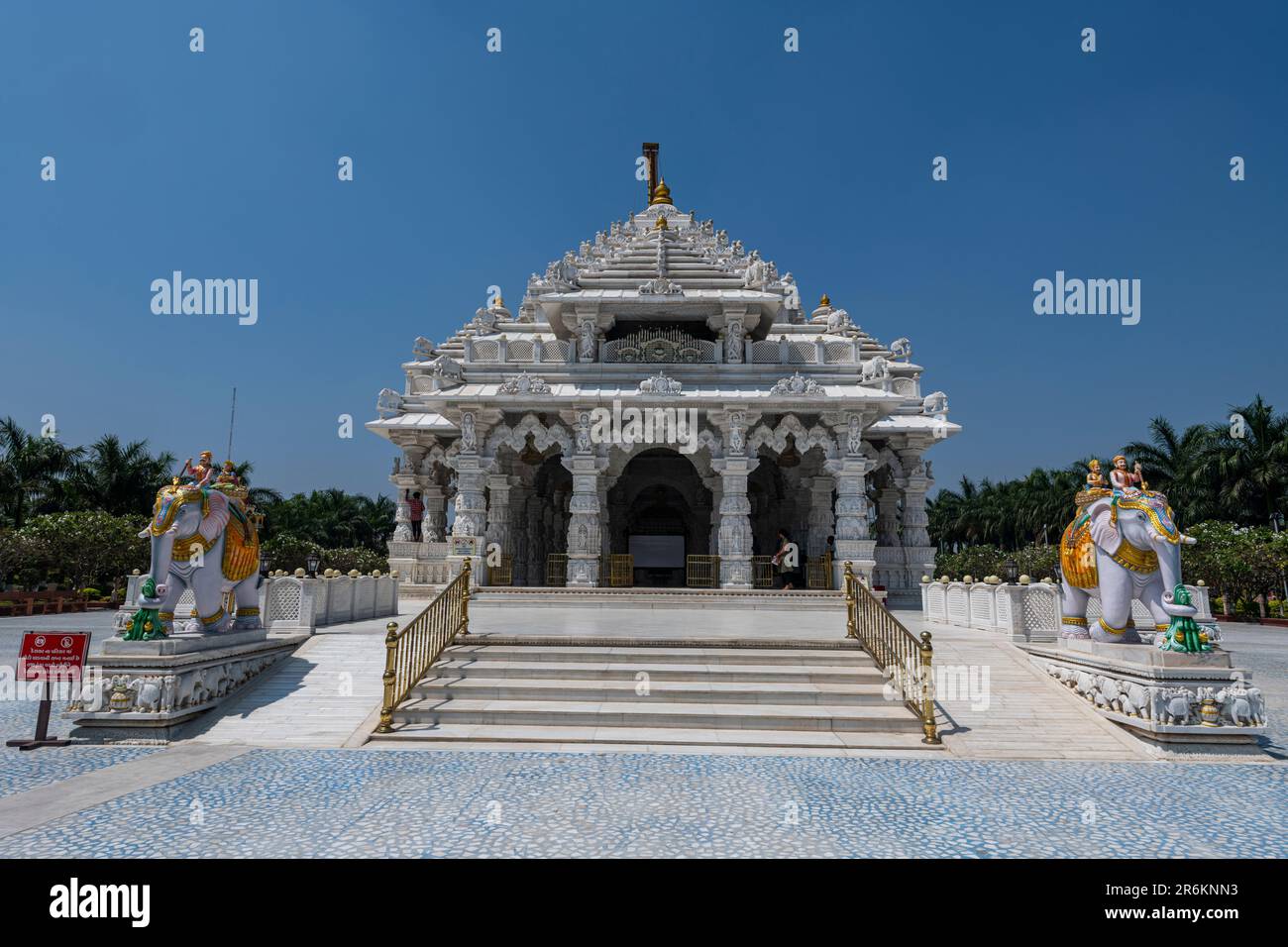 Marble built Dharamshala Manilaxmi Tirth Jain temple, Gujarat, India, Asia Stock Photo - Alamy