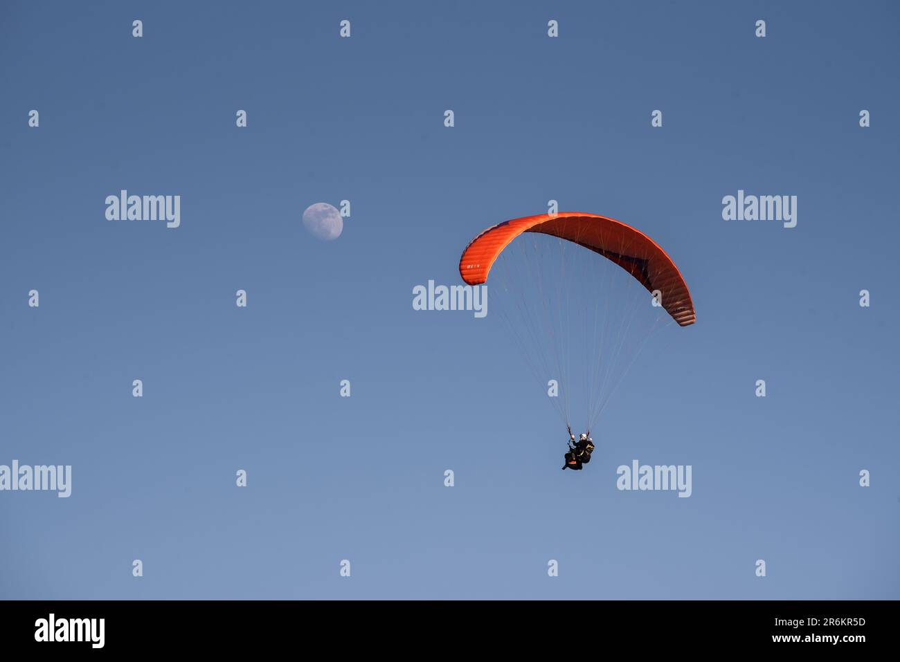 Player flying hi-res stock photography and images - Alamy