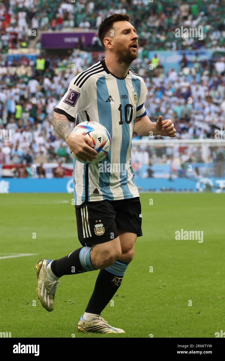 Leo messi argentina 2022 world cup hi-res stock photography and images ...