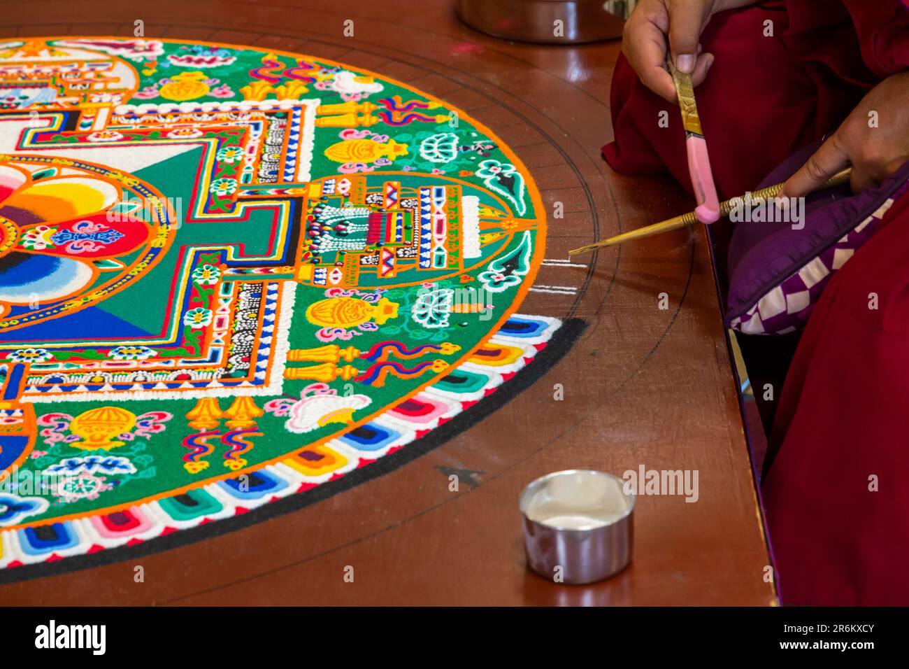 Mandala of amitabha buddha hi-res stock photography and images - Alamy