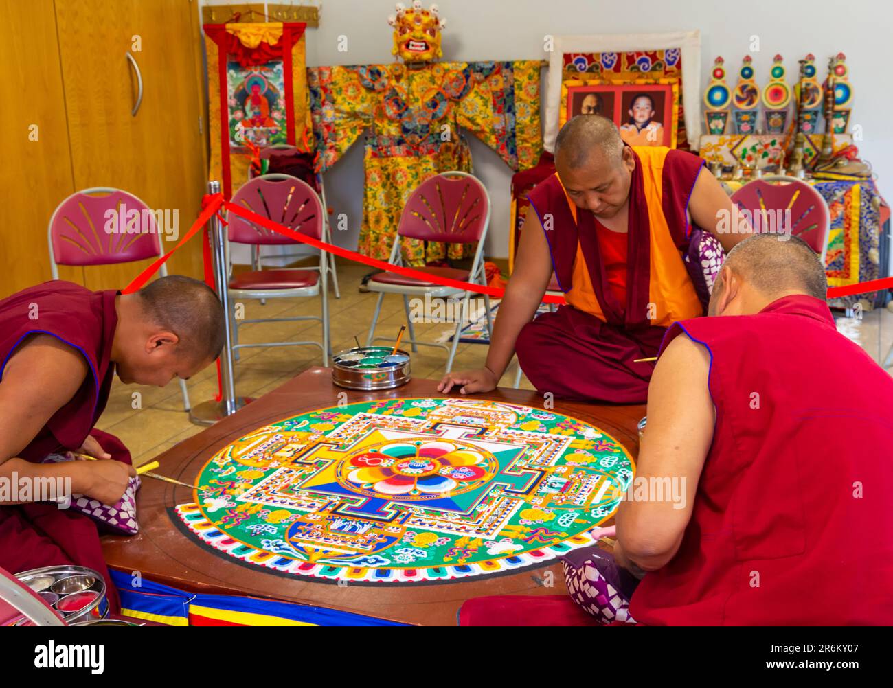 Mandala of amitabha buddha hi-res stock photography and images - Alamy