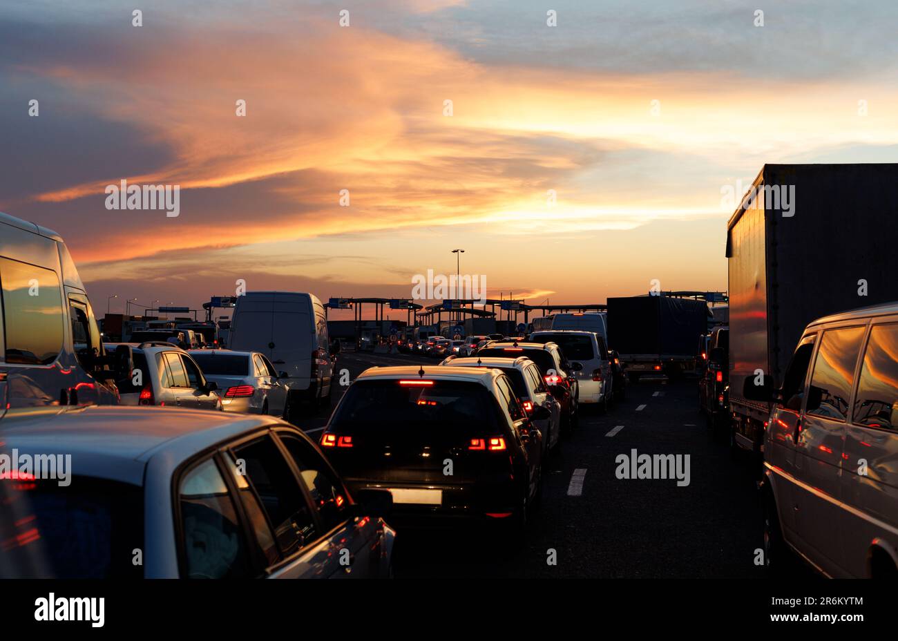 traffic jam at the border crossing point between the countries Stock ...