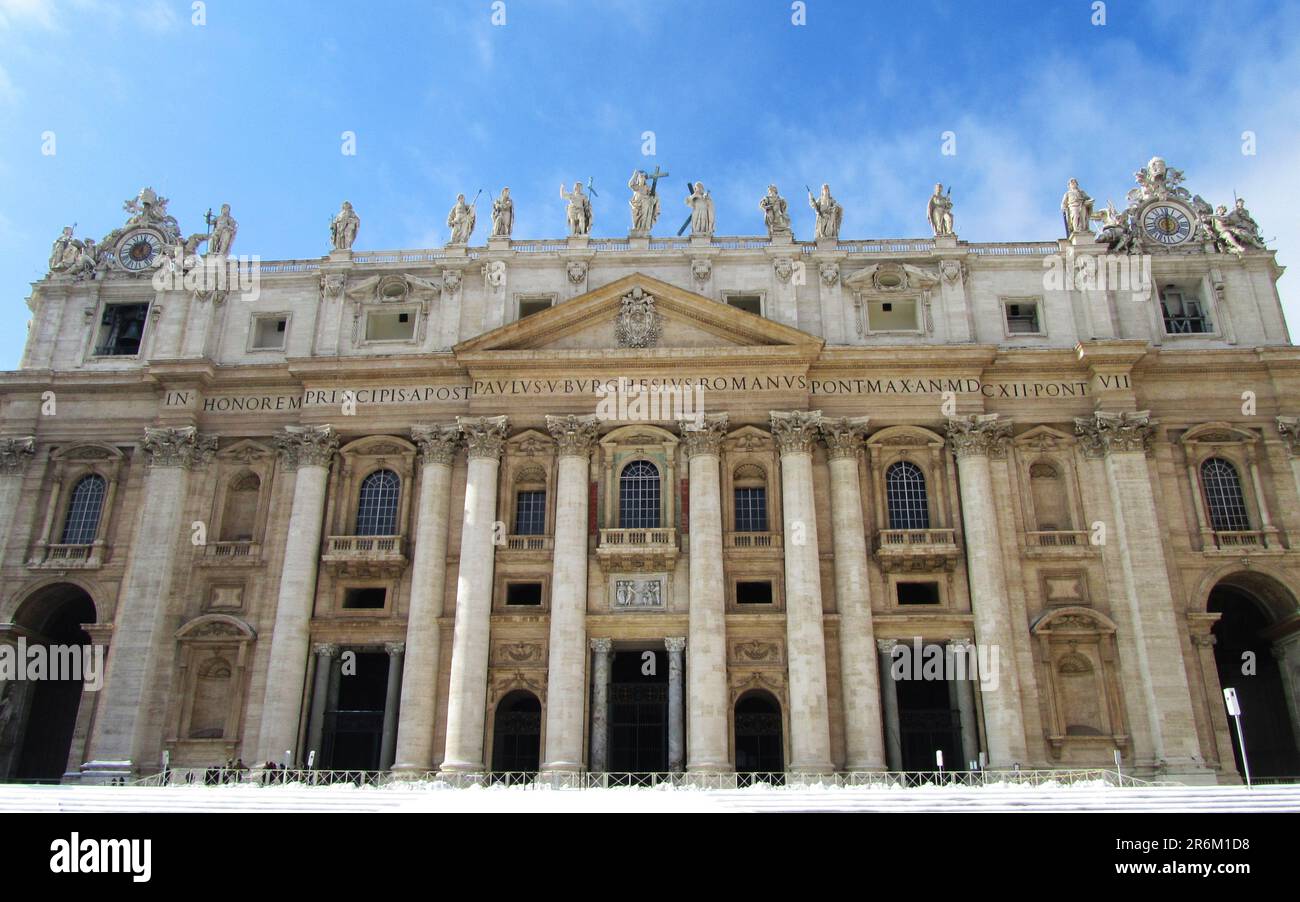 An awe-inspiring architectural structure featuring grand pillars and ...