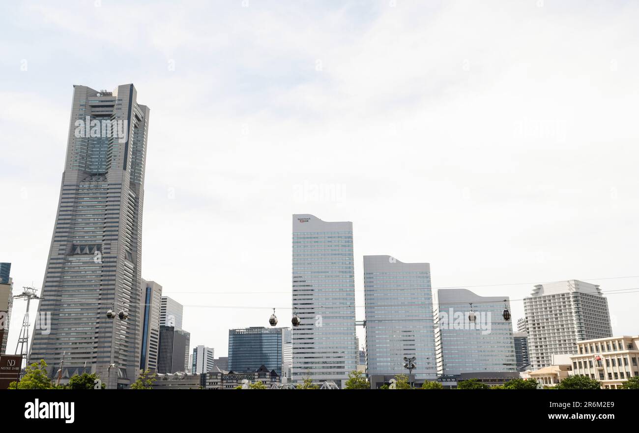 Japan tall building hi-res stock photography and images - Alamy