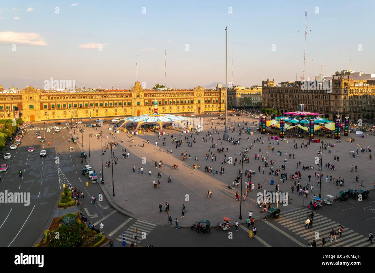 People in the main square Zocalo, Plaza de la Constitucion, Centro ...