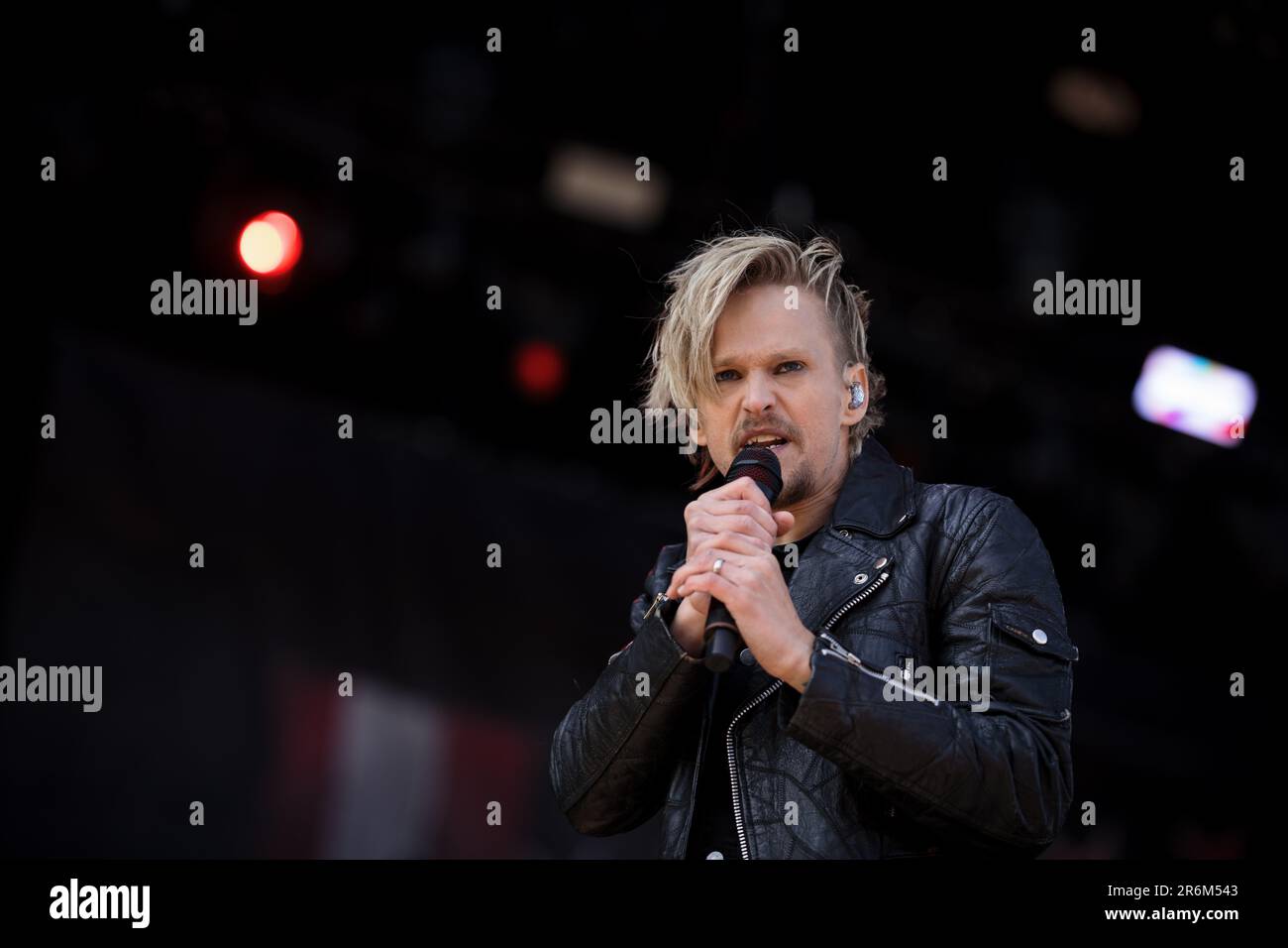 Skid row gig show hi-res stock photography and images - Alamy