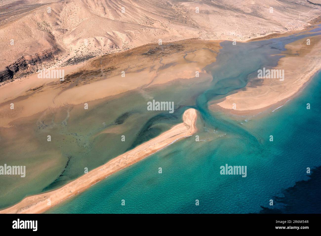 Playa de Sotavento and Laguna de Sotavento, Fuerteventura, Canary ...