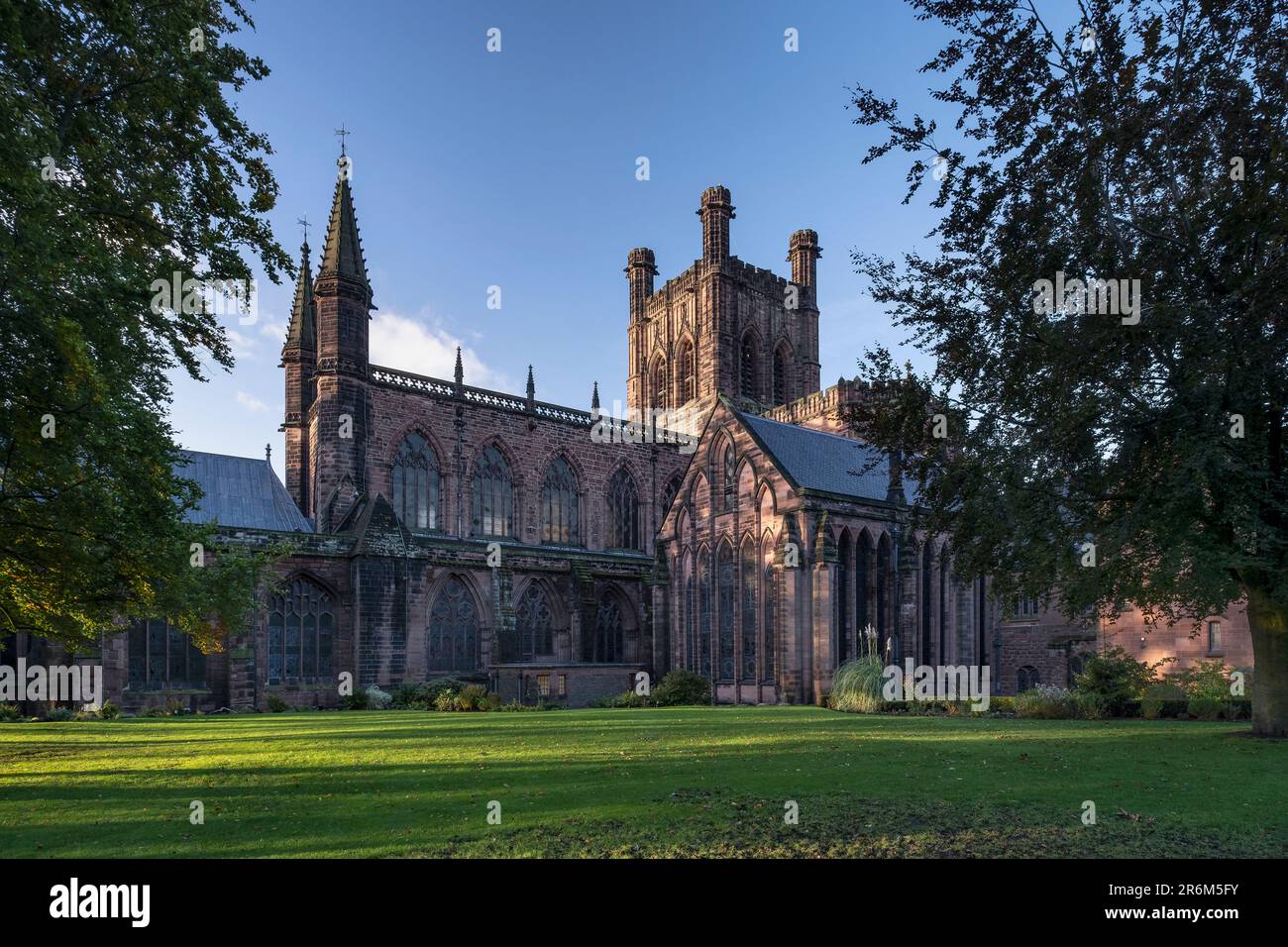 Chester cathedral chester hi-res stock photography and images - Alamy