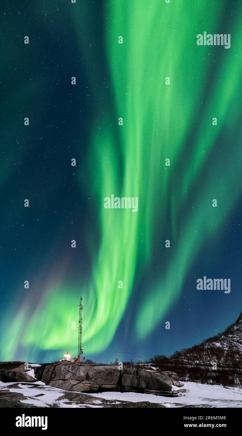 The Aurora Borealis (Northern Lights) over Tungeneset Lighthouse ...