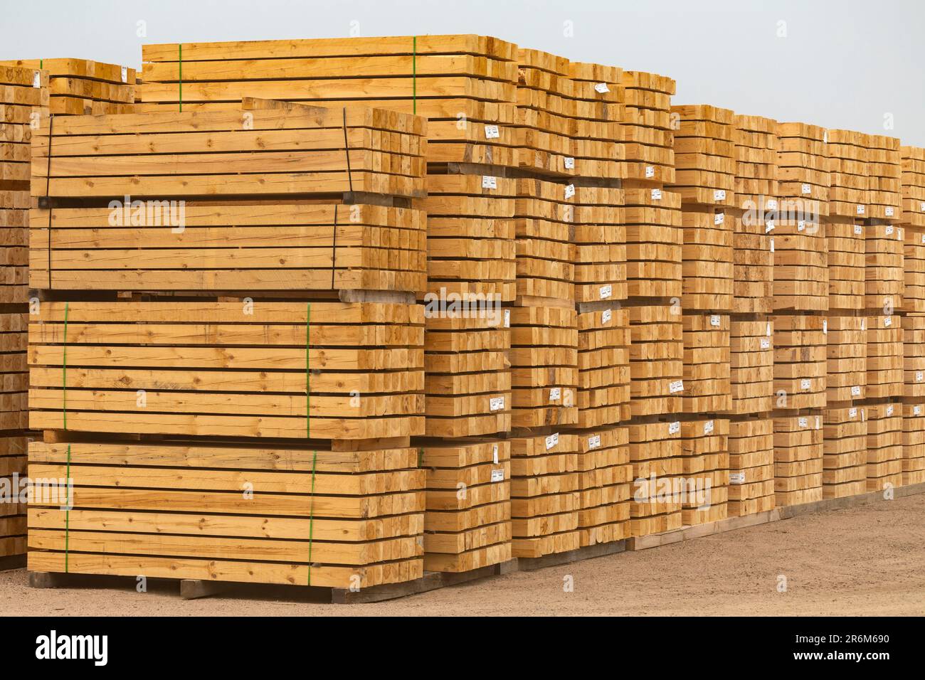 Sawmill ontario hi-res stock photography and images - Alamy