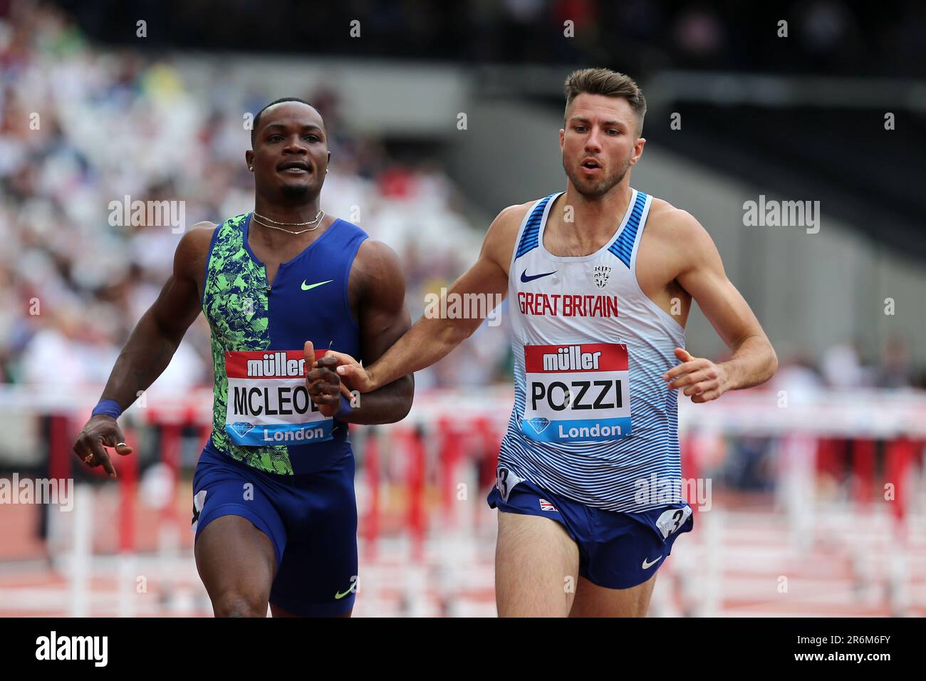 Olympic sprinter crossing finish line hi-res stock photography and ...