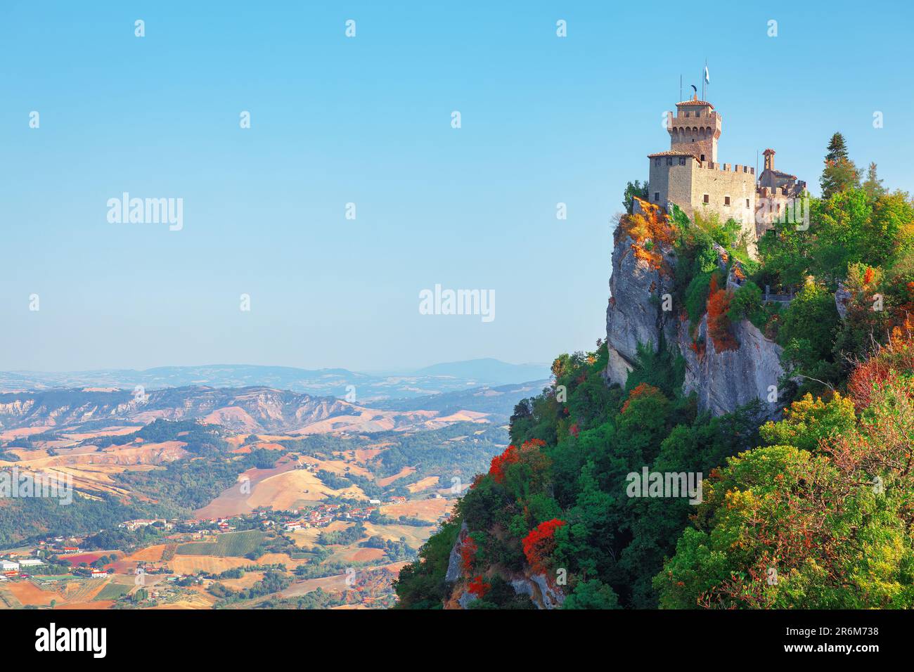 Guaita Tower of San Marino . Fortress situated on the cliff edge Stock ...