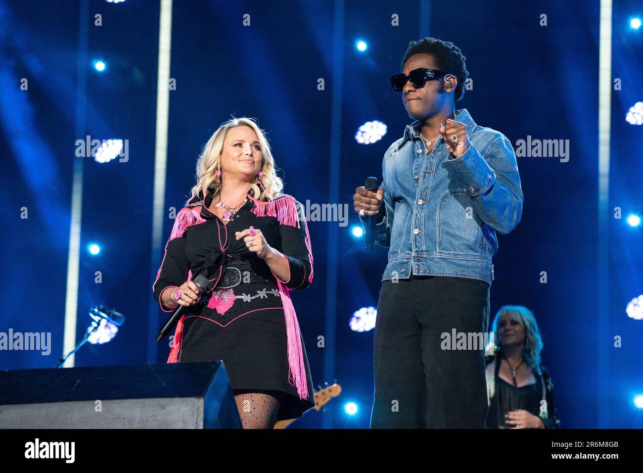 Miranda Lambert, left, and Leon Bridges perform during the 2023 CMA ...