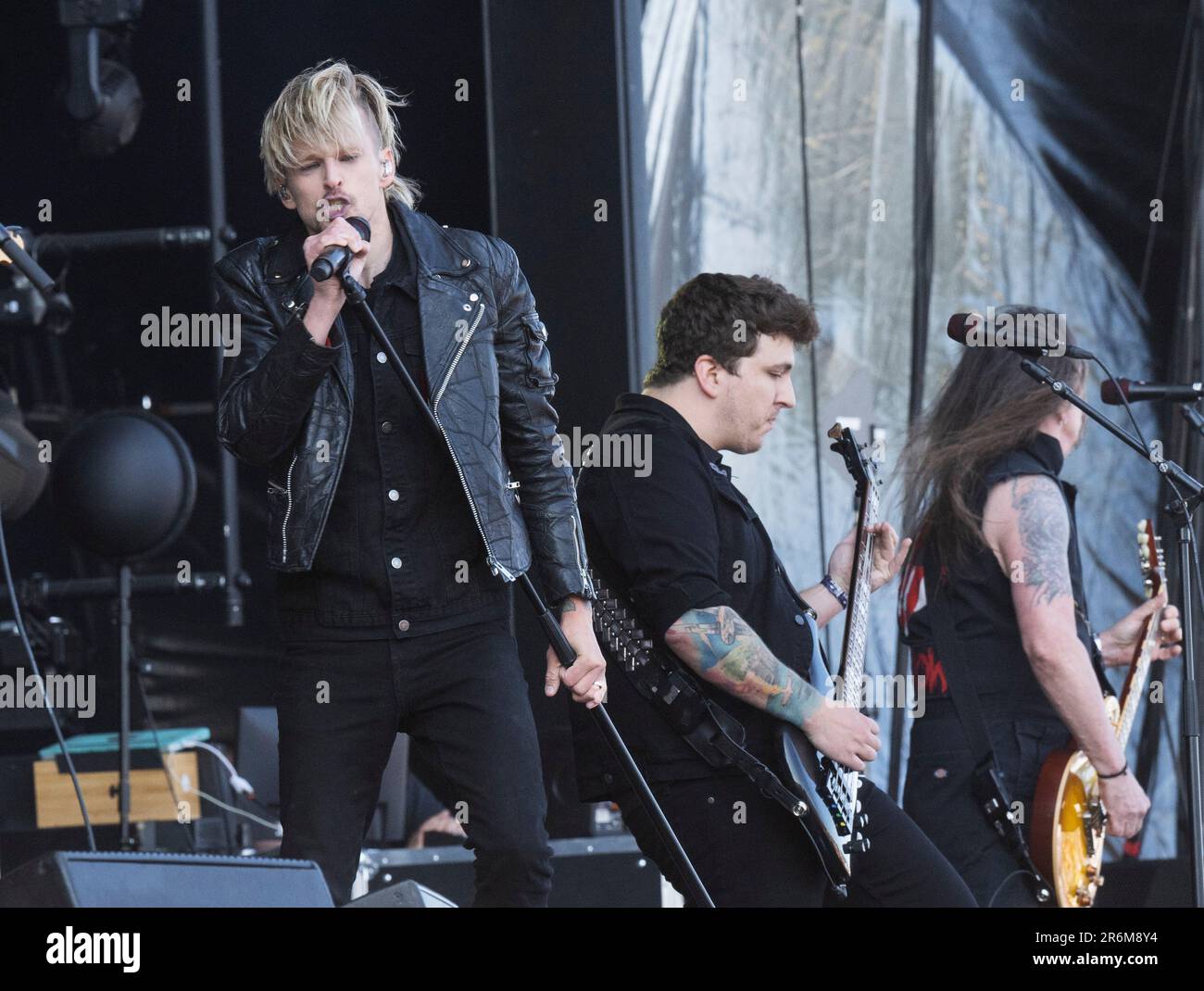 Skid row band hi-res stock photography and images - Alamy