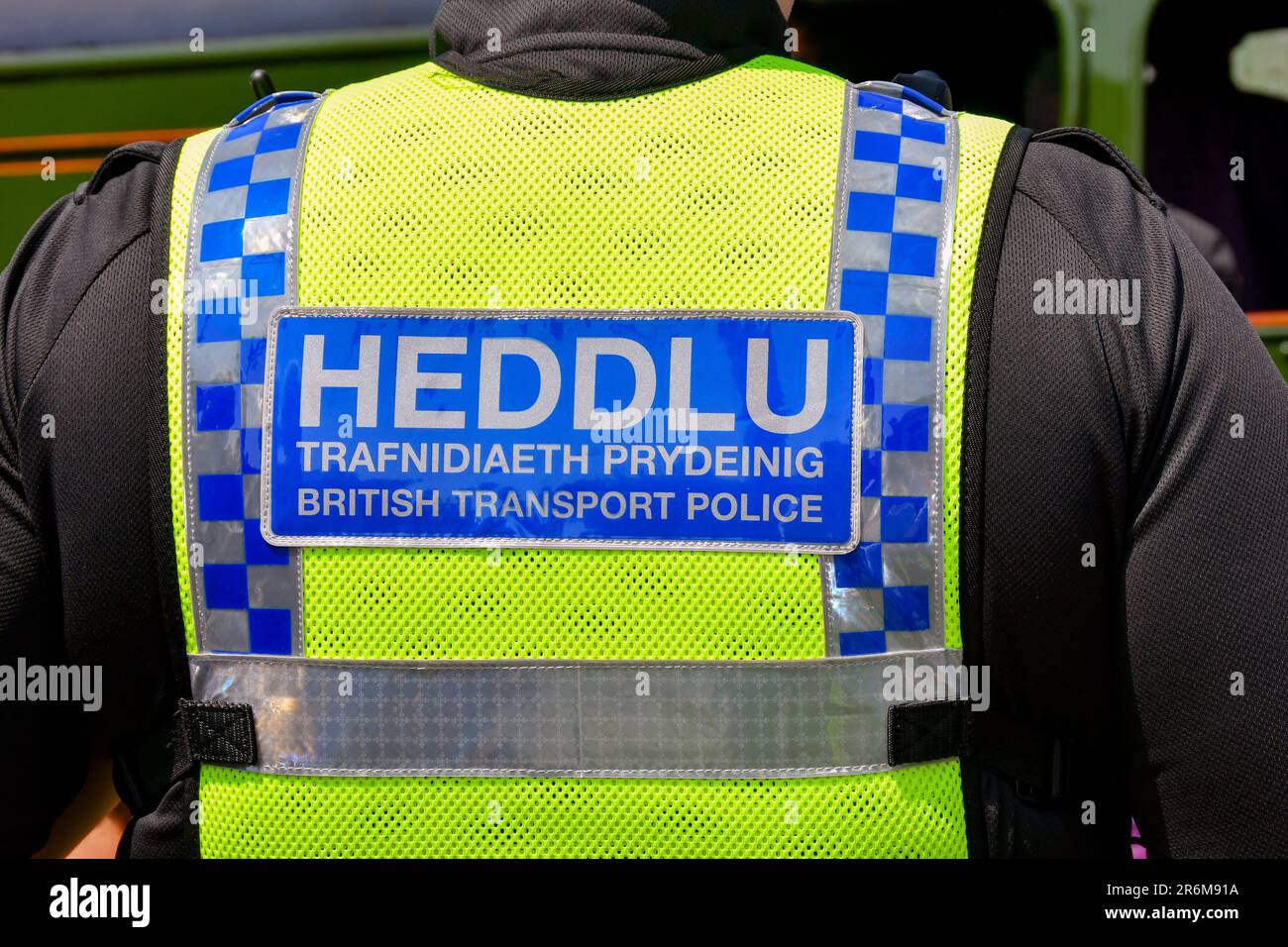 Police officer close up uk hi-res stock photography and images - Alamy