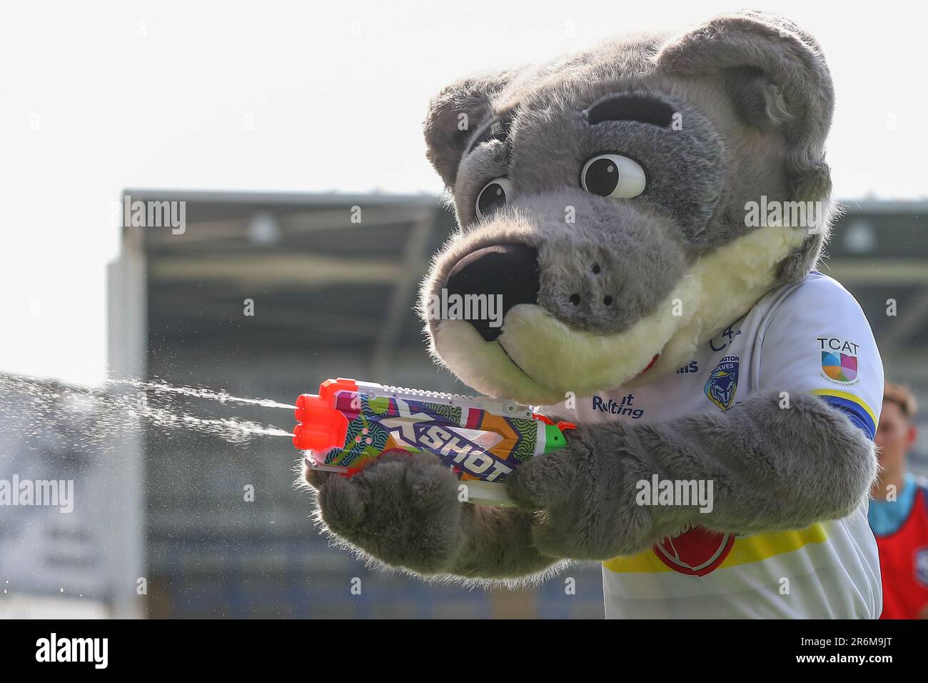 Warrington Wolves mascot ‘Wolfie’ sprays fans with water ahead of the ...
