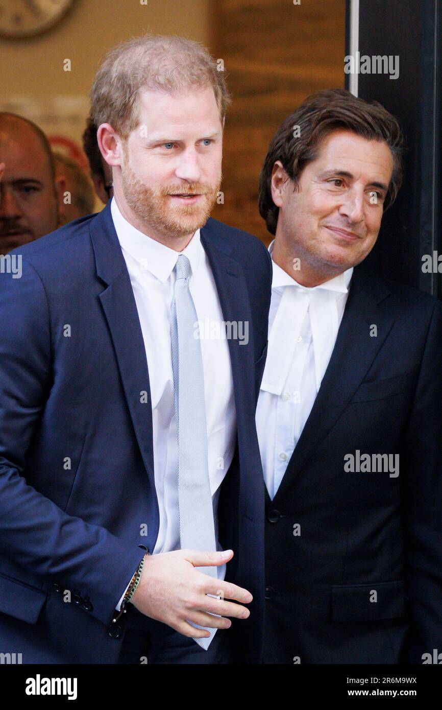 Harry phone tapping case hi-res stock photography and images - Alamy