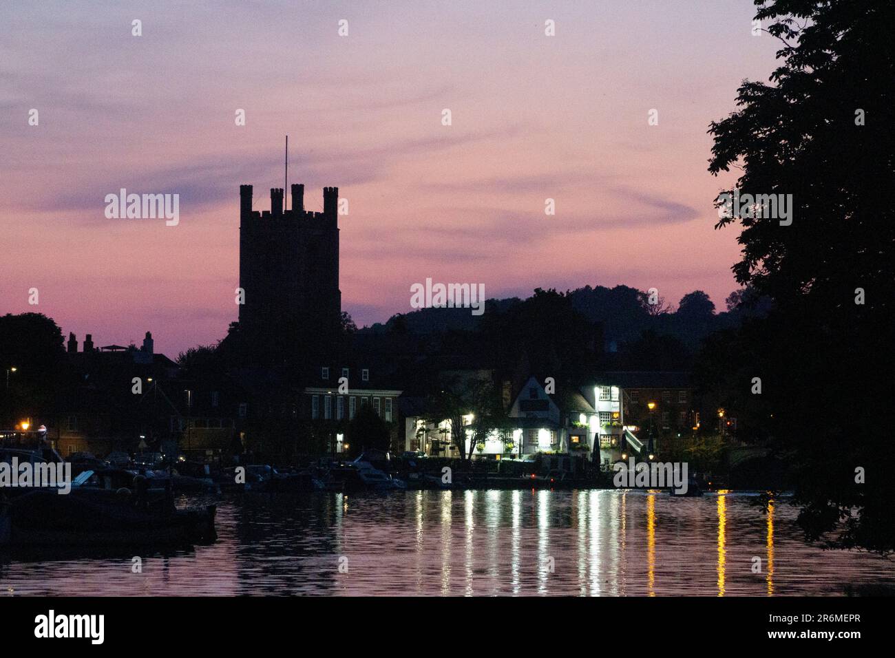 Henley-on-Thames, 9 June 2023: Sunset on the River Thames near Henley ...