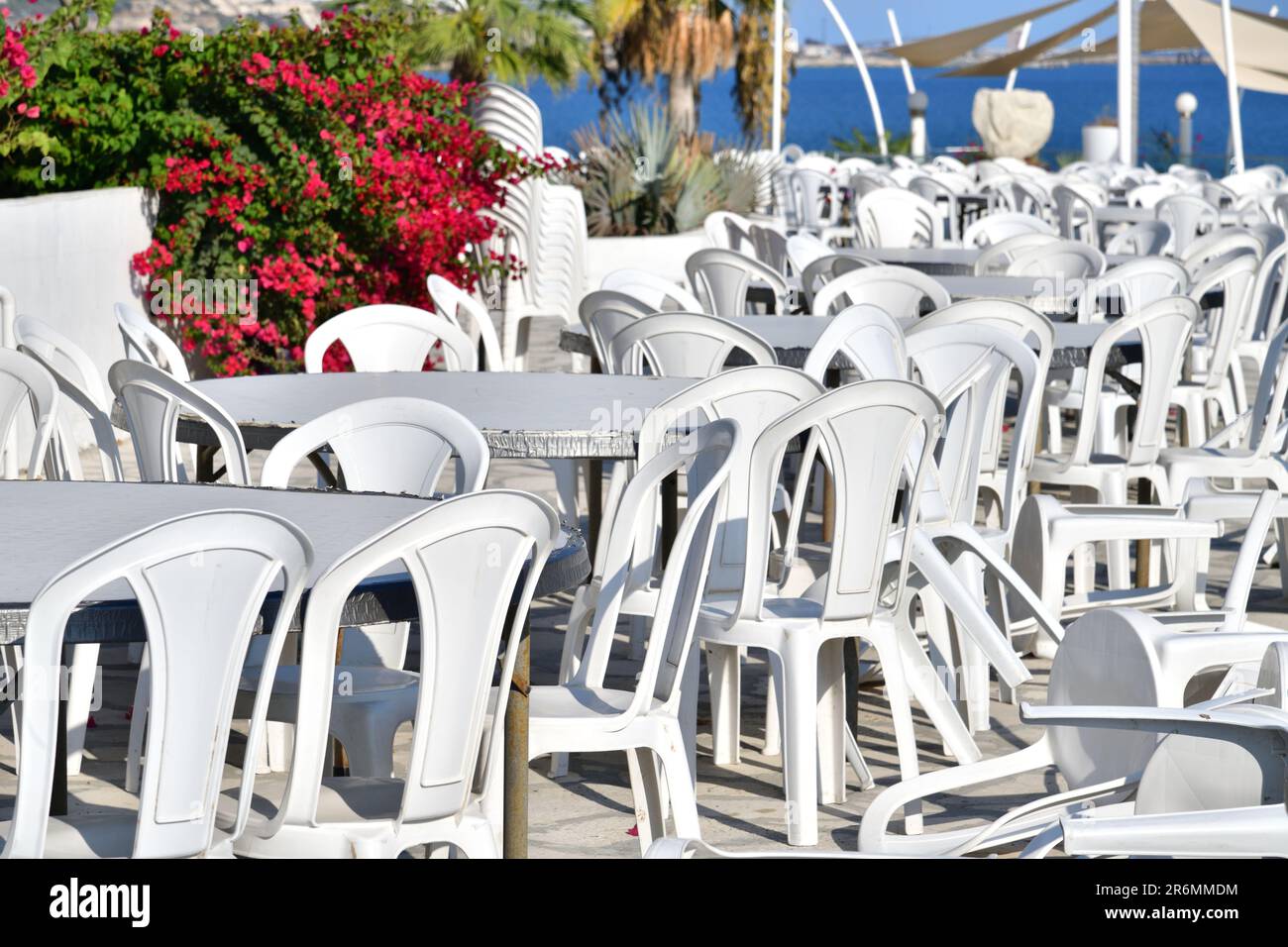 Plastic tables hi-res stock photography and images - Alamy
