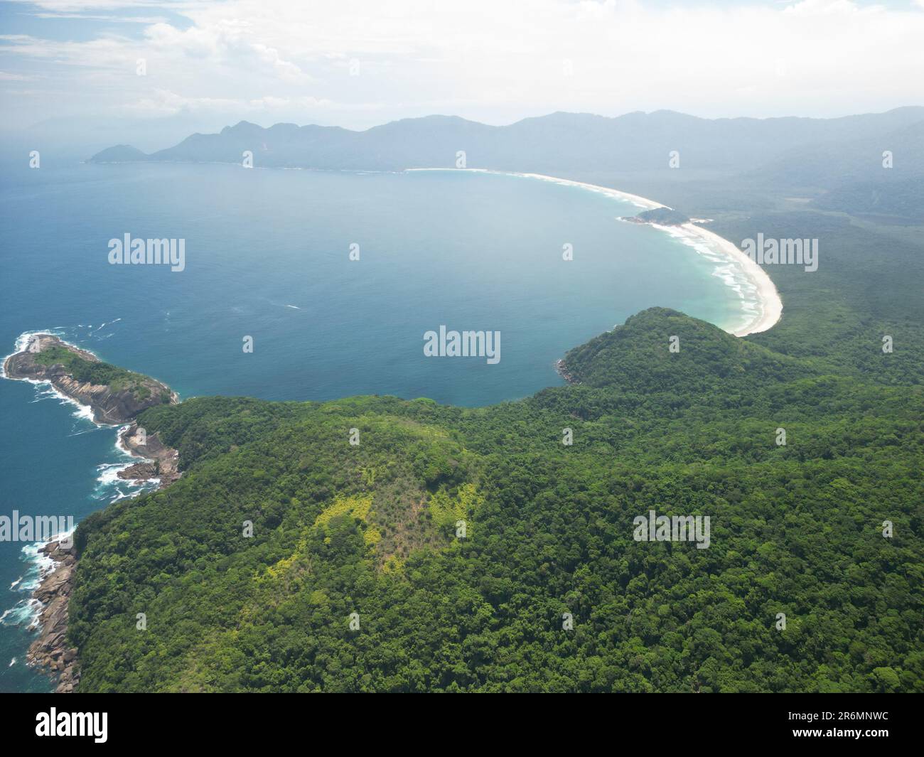 Serene greenery hi-res stock photography and images - Alamy