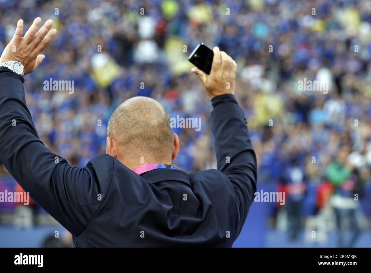 ISTANBUL - Former Inter Milan player Wesley Sneijder receives a warm ...
