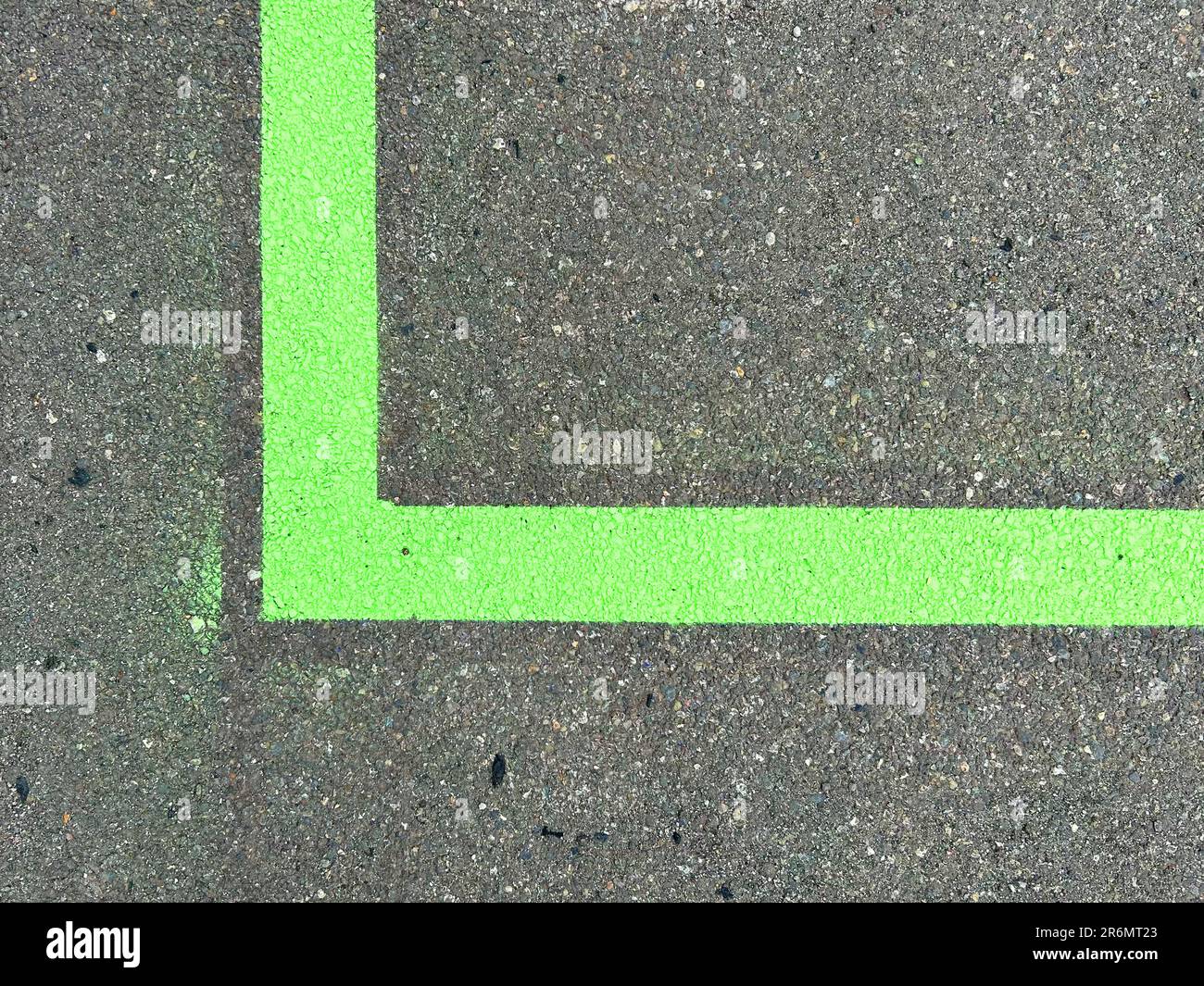 Asphalt striping hi-res stock photography and images - Alamy