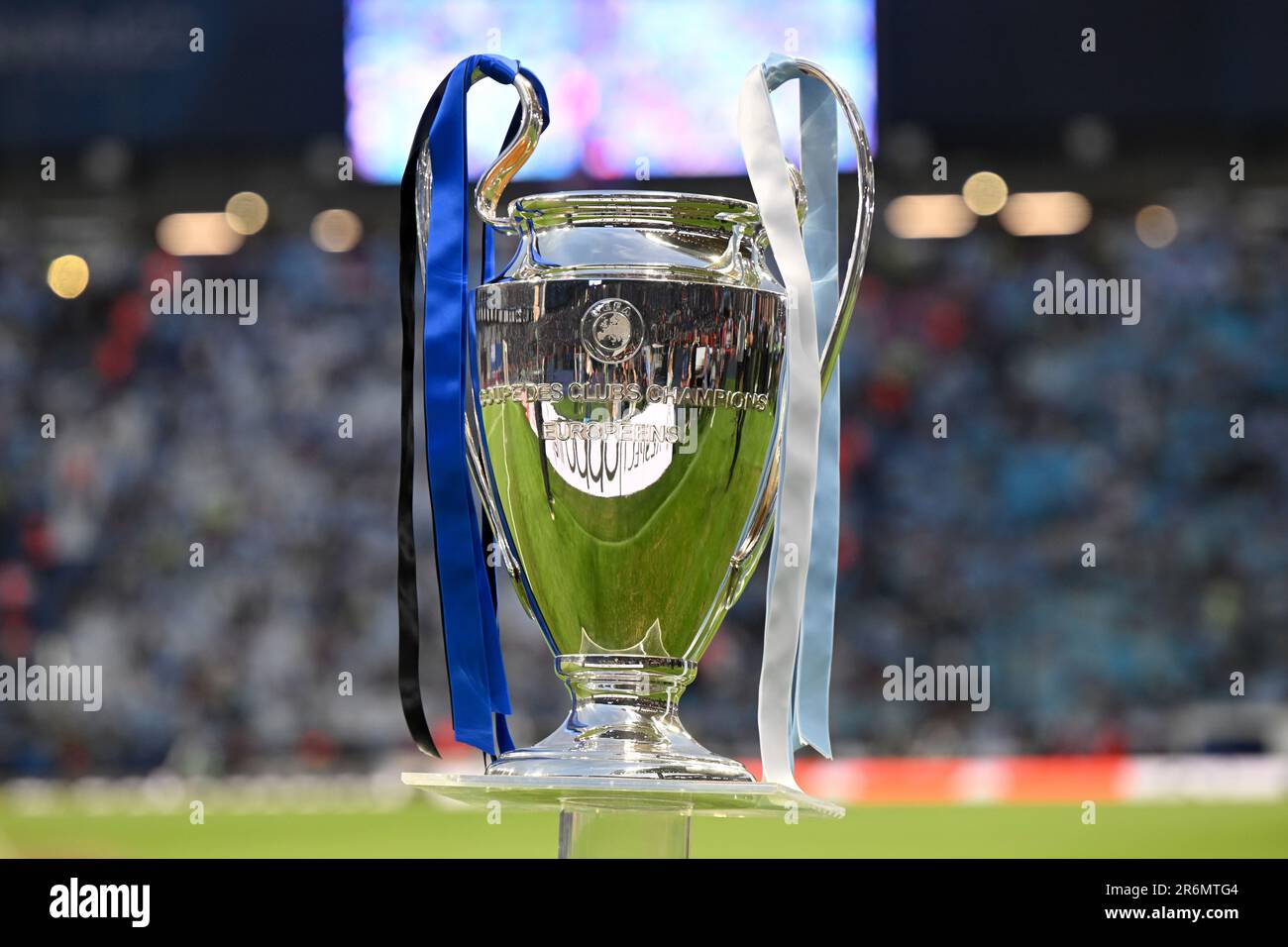 Champions league trophy inter hi-res stock photography and images - Alamy