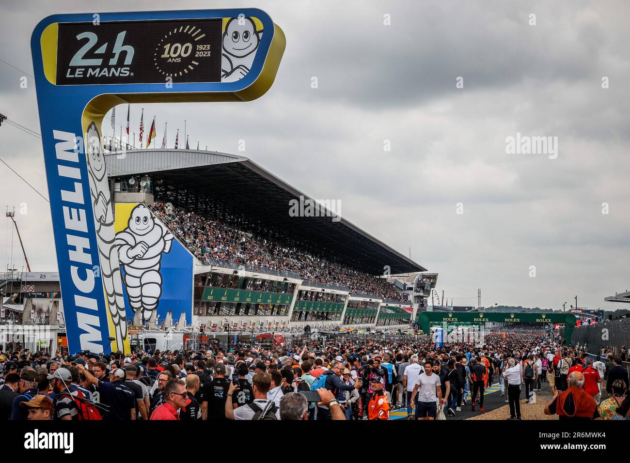 Le Mans, Le Mans, France. 10th June, 2023. June 10, 2023, France: crowd, foule, fans, starting ...