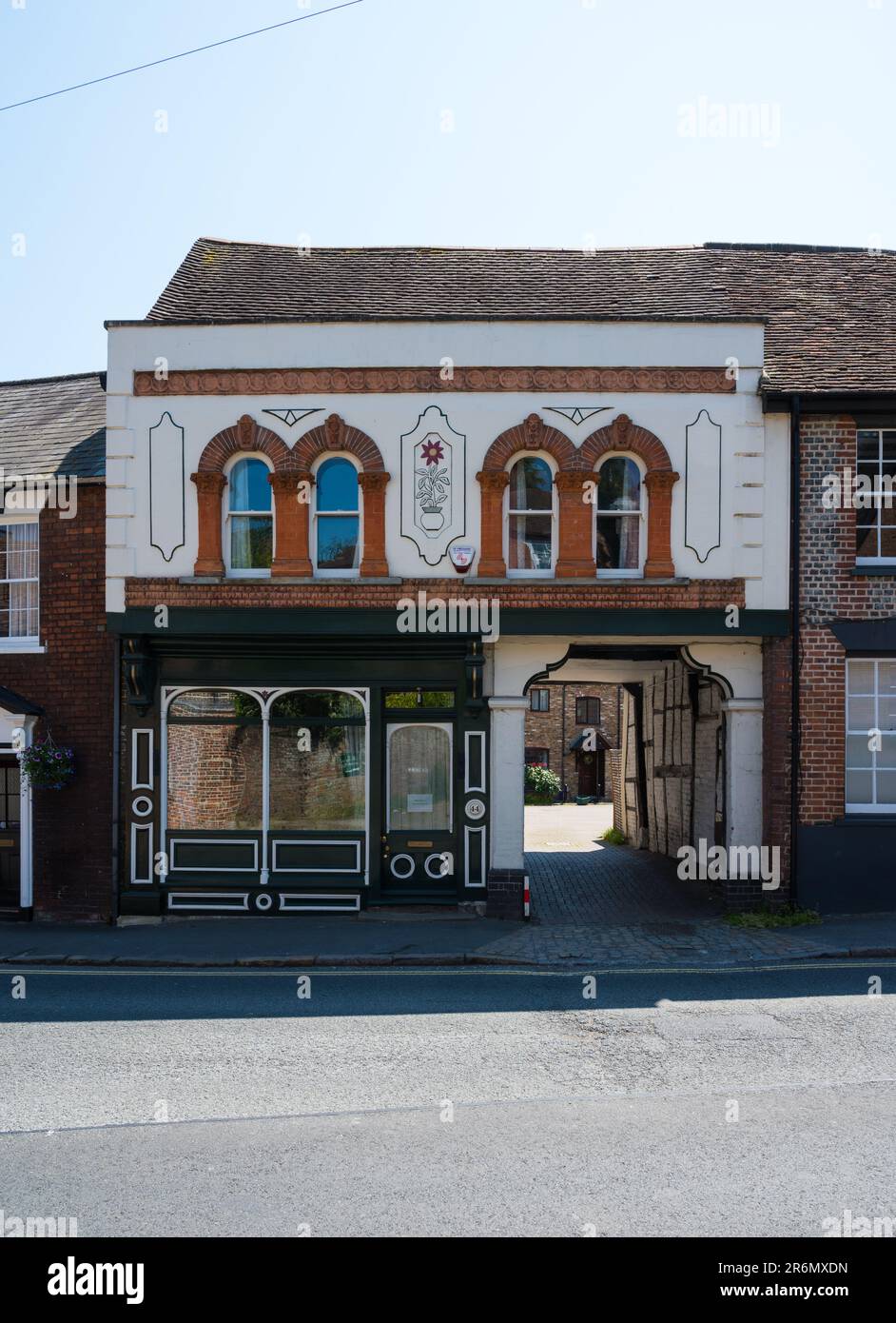 Building 44 hi-res stock photography and images - Alamy