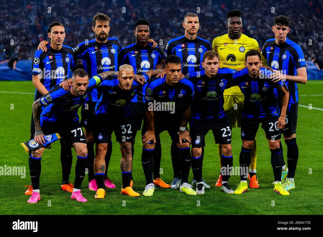Inter Milan players pose before the start of the Champions League final ...