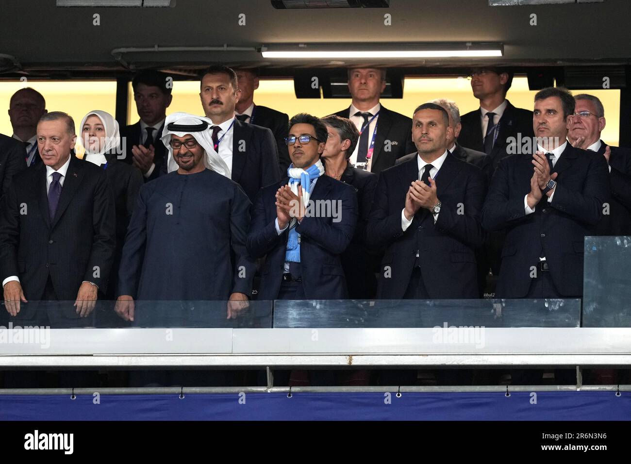 Sheikh sultan bin khalifa bin hi-res stock photography and images - Alamy