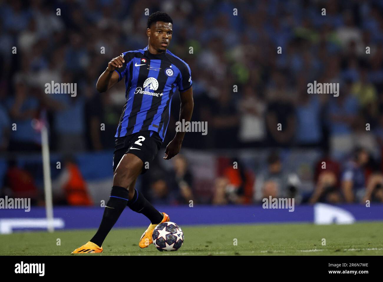 ISTANBUL - Denzel Dumfries of FC Internazionale Milano during the UEFA ...